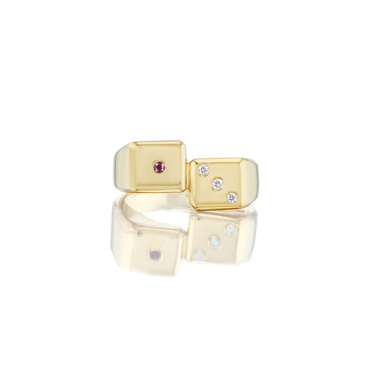 THE ROLL THE DICE PINKY RING – Display Copy
